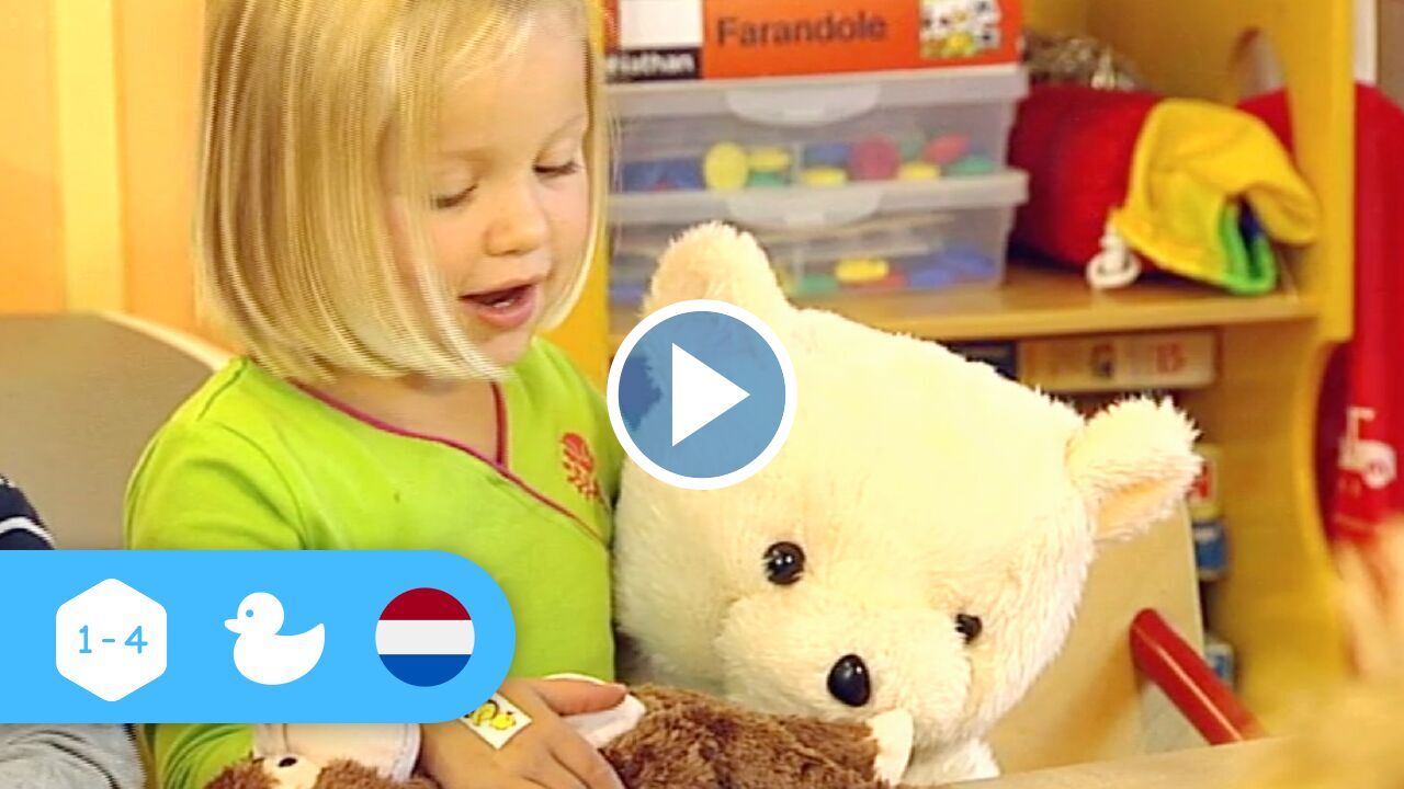 Ik Zag Twee Beren op het kinderdagverblijf / MinidiscoTV